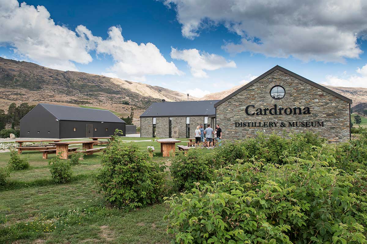 Queenstown Wine and Cardrona Distillery Tour - Alpine Luxury Tours